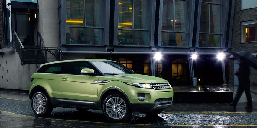 opulent wheeling: DYNAMIC RANGE ROVER EVOQUE