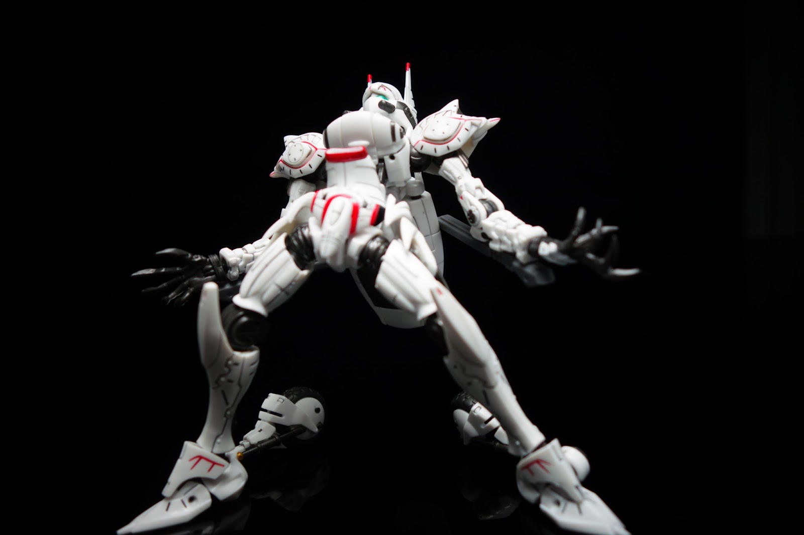 Gary Charm 魔術師的玩具 Blog : Knightmare Frame Alexander -- 亡國的 Akito @ The ...