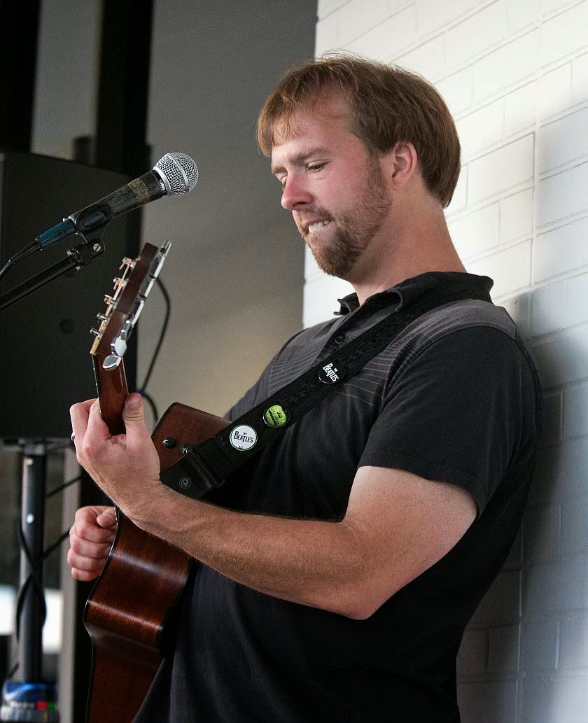 Photo Potpourri: Jeff Day at the Ale Emporium