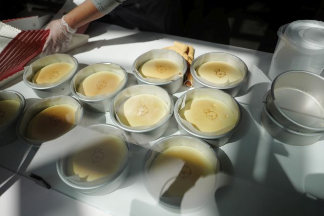 A Look at The First Mainland Uncle Tetsu Cheesecake Location