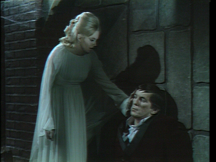 Shadows on the Wall: An Online Dark Shadows Fanzine: Angelique the Vampire