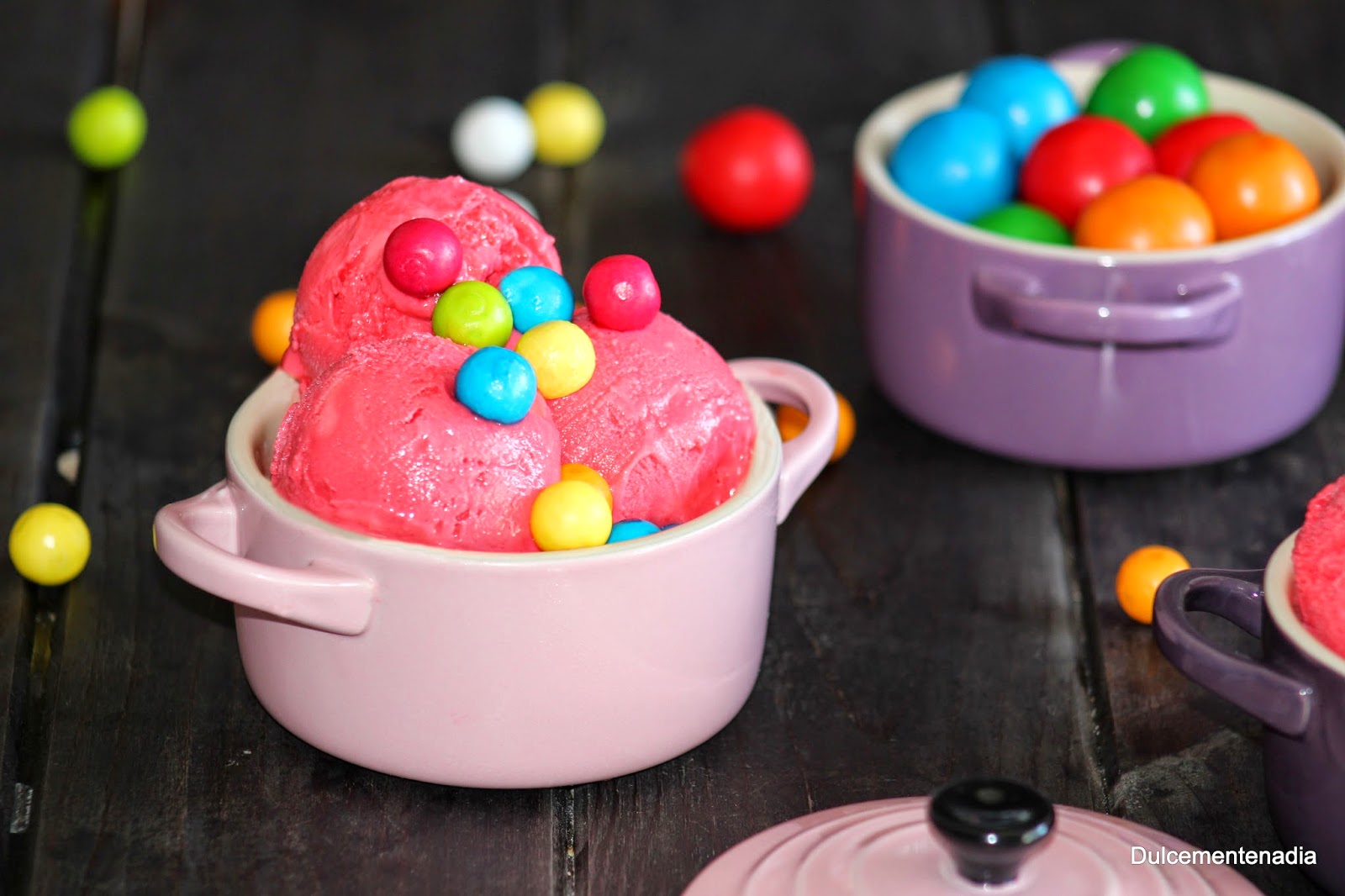 Dulcementenadia: Helado de chicle