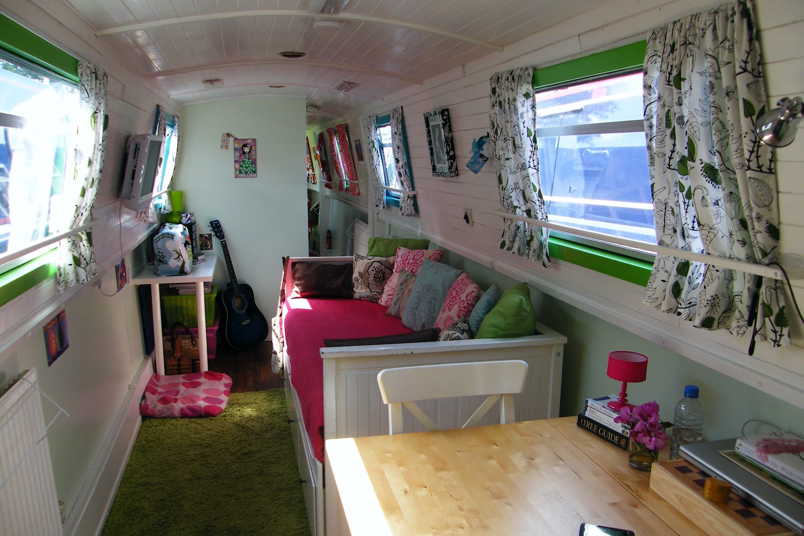 The Real Life of a Narrowboat Wife: Narrowboat For Sale