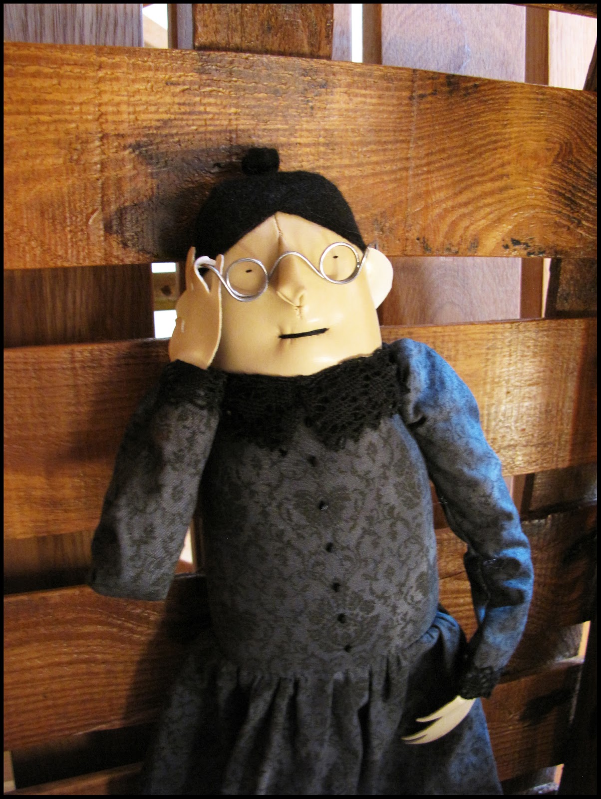 Anna Isaichkina: DOLLS