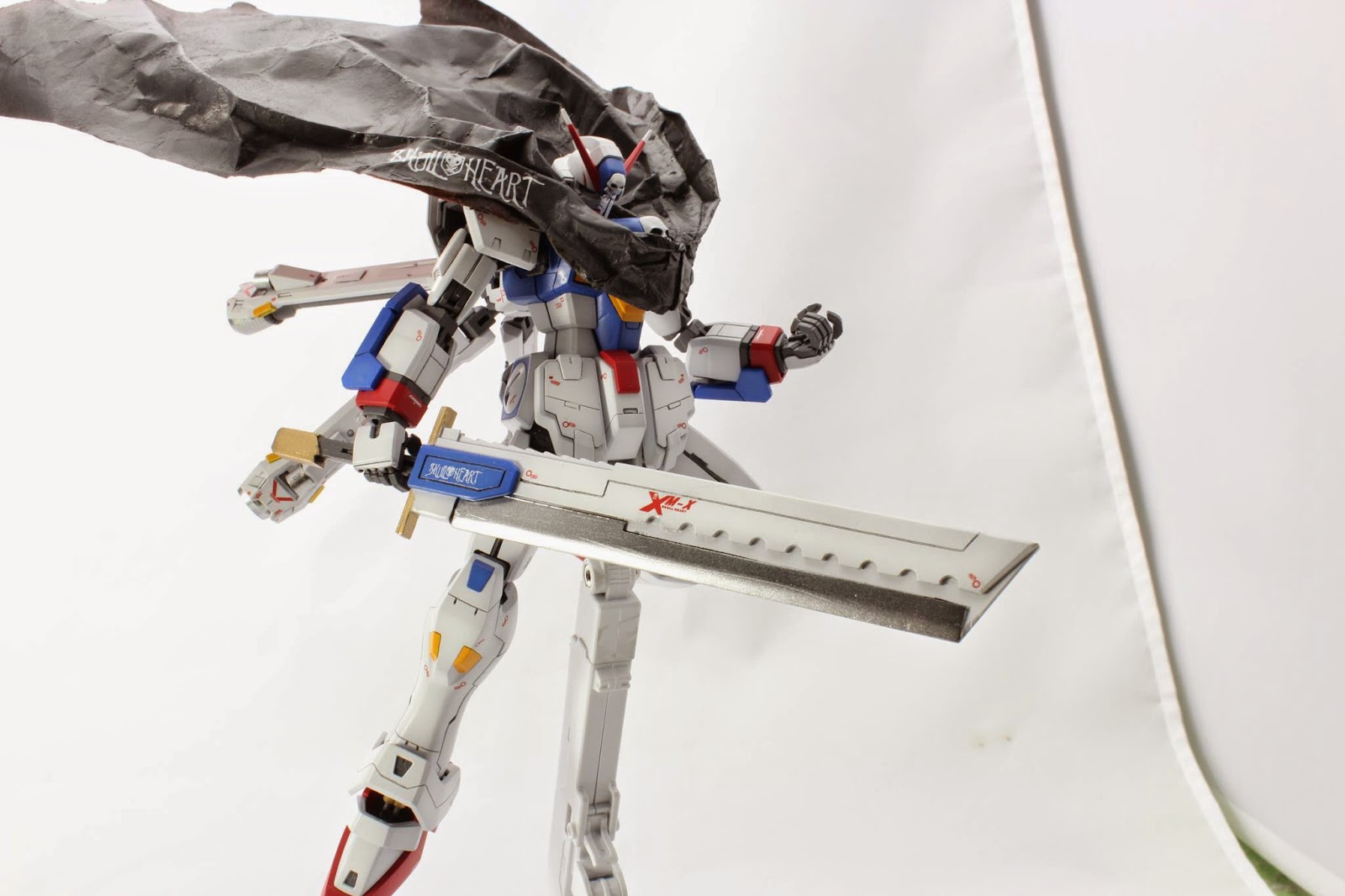 Custom Build: MG 1/100 Crossbone Gundam X3 Ver. Ka "Custom Cloak ...