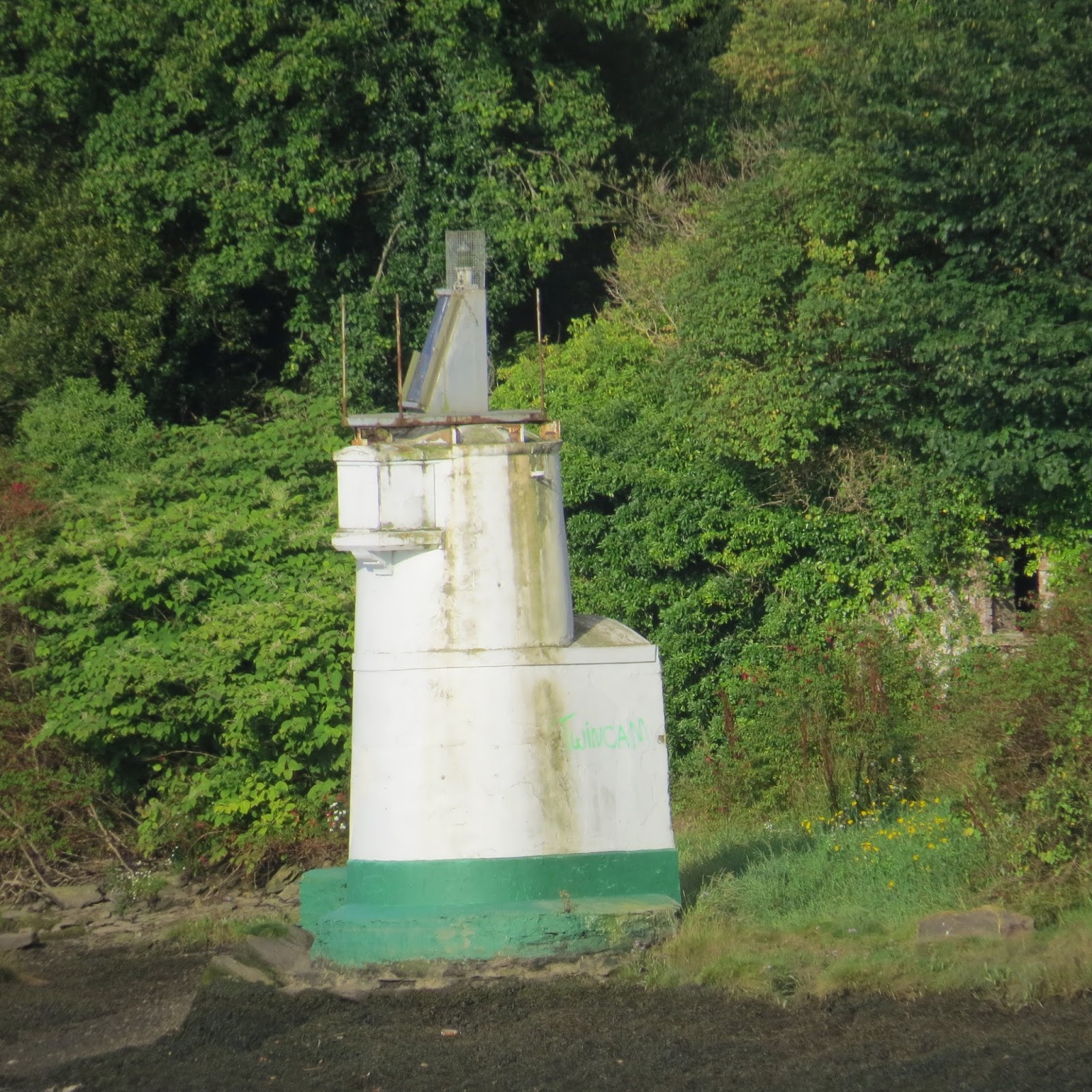 Pete's Irish Lighthouses: Ballynagard Lighthouse