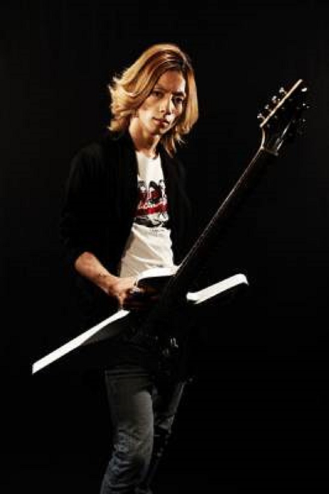 2112 ESTACION DE ROCK: SYU " Crying Stars : Stand proud ...