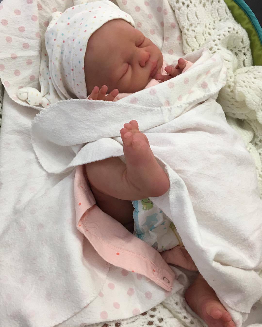 The Dainty Loft: Taylor ~ a resin by Barbara's Babies