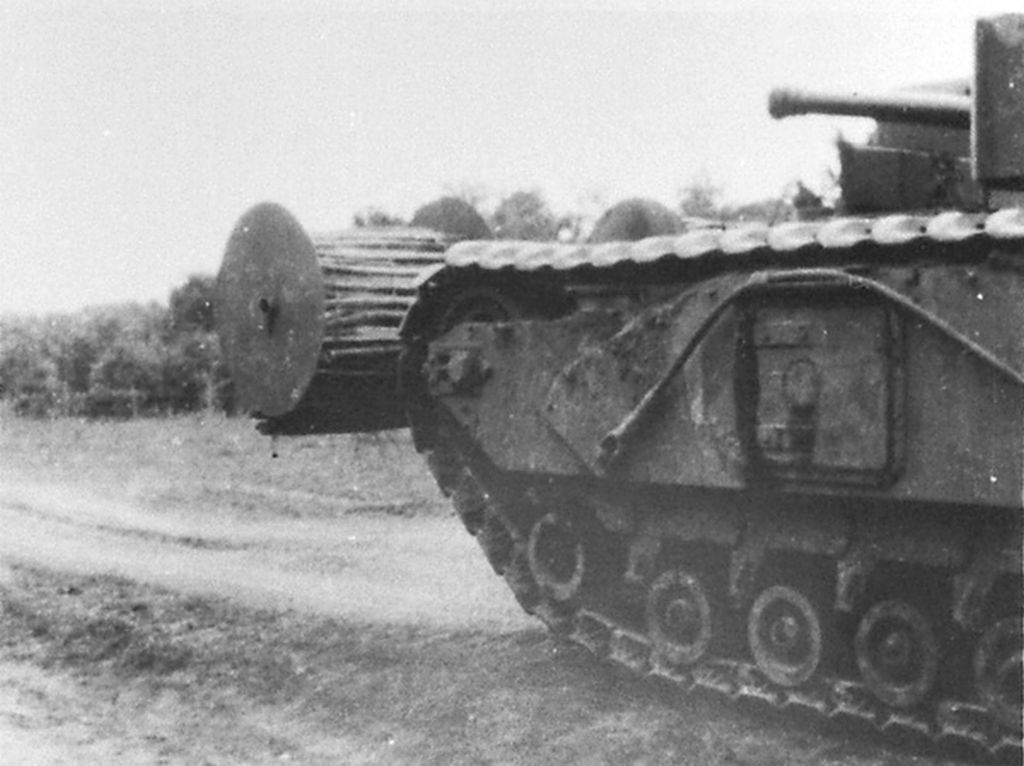 Panzerserra Bunker- Military Scale Models in 1/35 scale: Churchill Mk ...