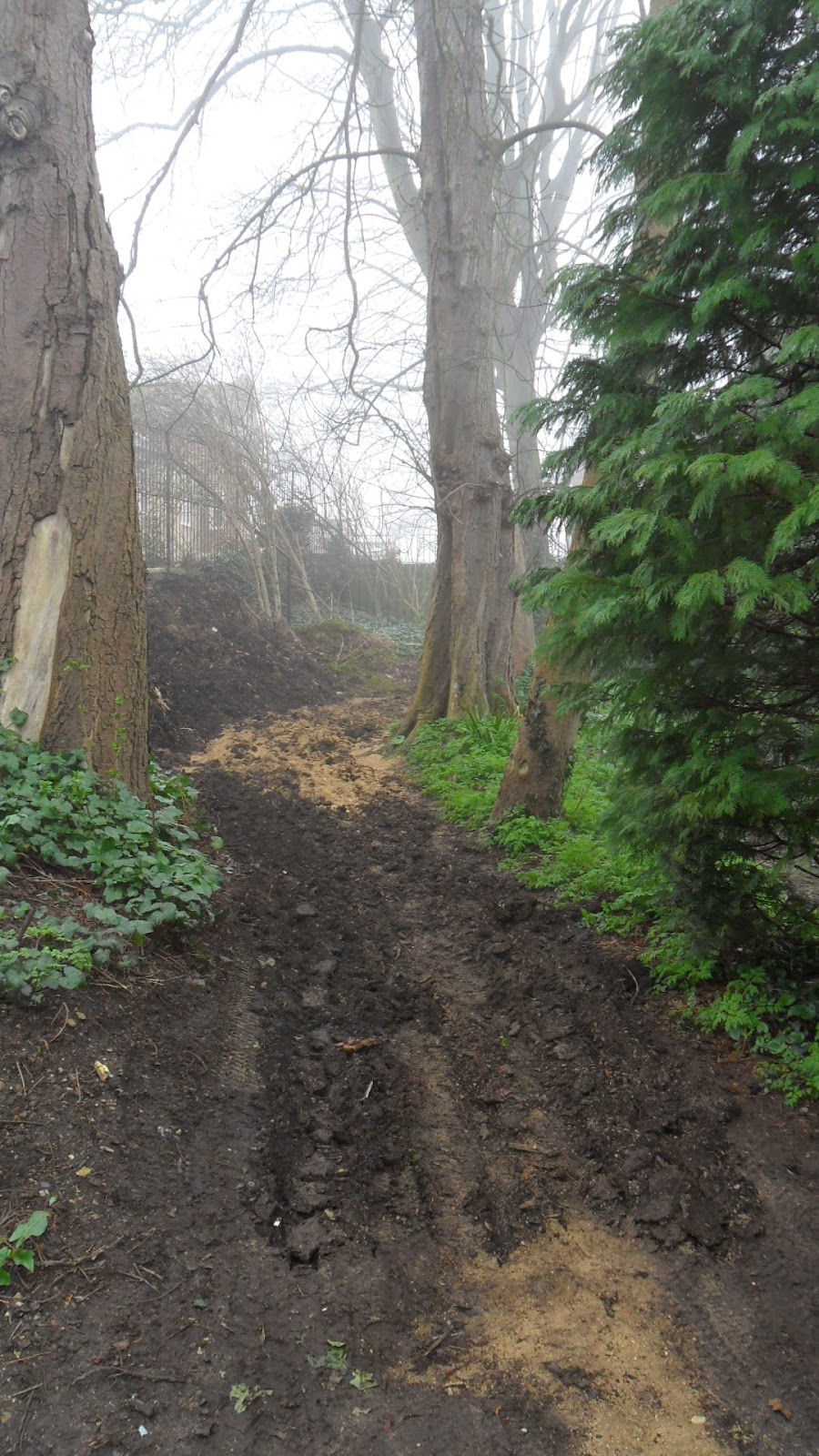 Worcester College Gardeners 2009-2018: Resurfacing The Leaf Pit Path
