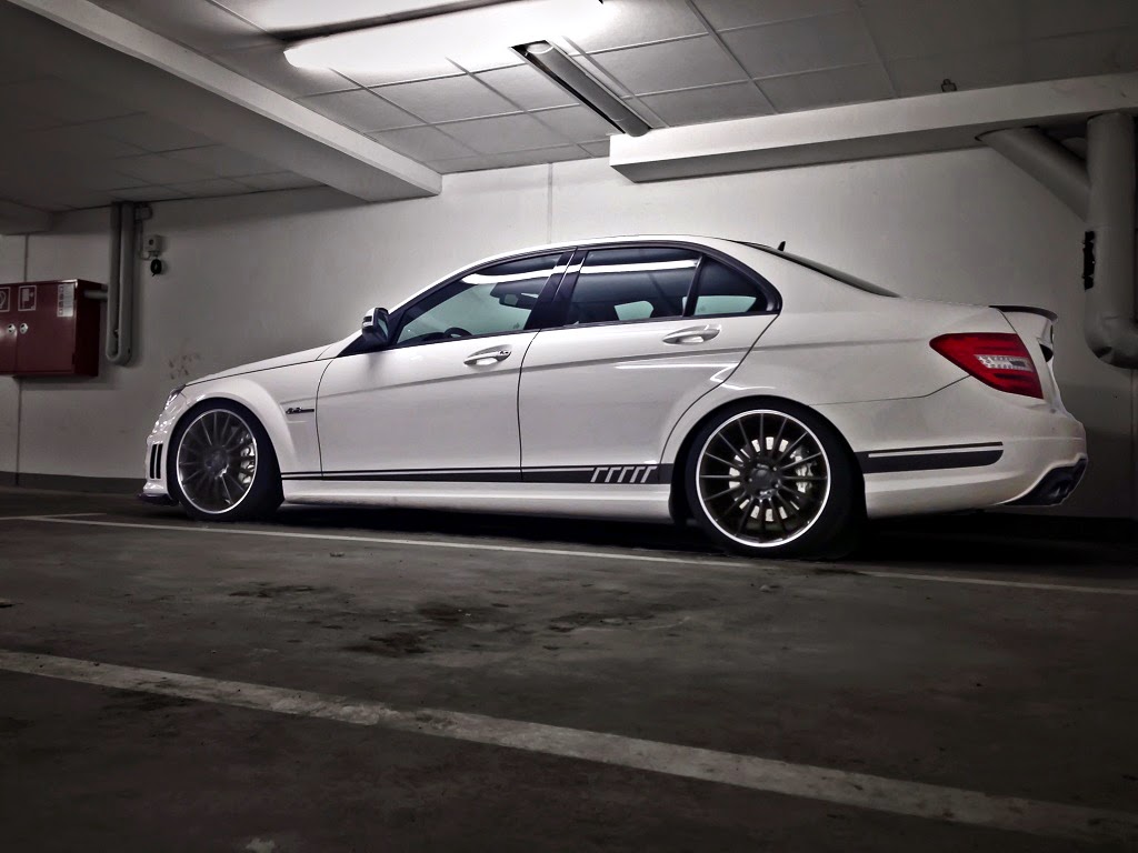 Mercedes-Benz W204 C63 AMG White on Black Wheels | BENZTUNING