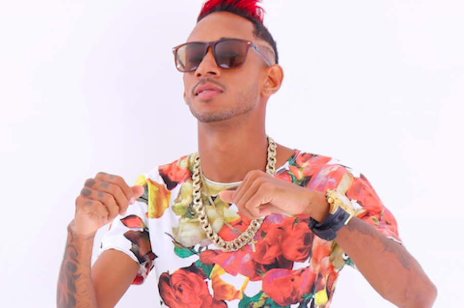 ACONTECE: O cantor Tocha apresenta repertório novo e grava DVD promocional