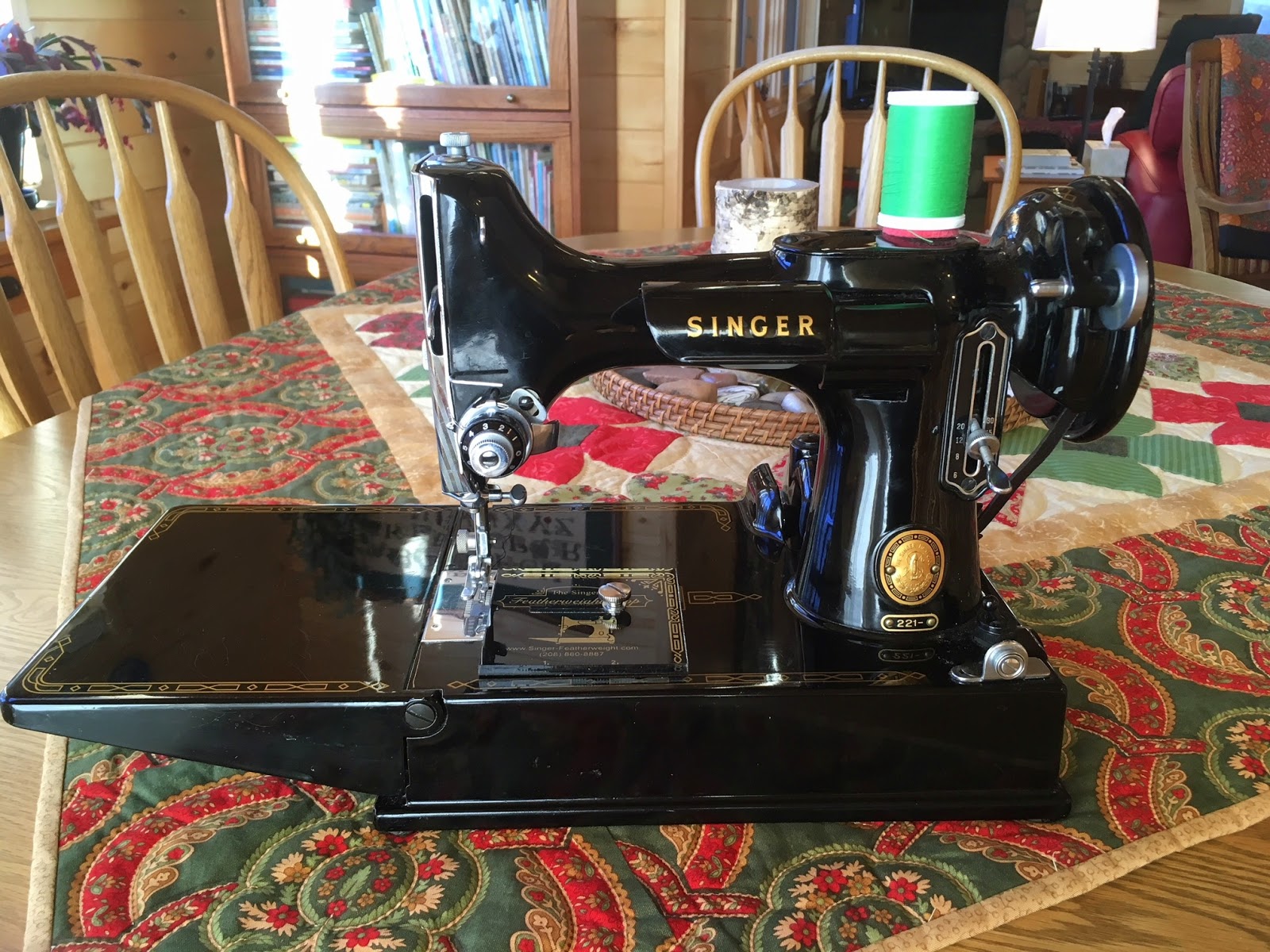 Aspen Loft Studio: Singer Featherweight Sewing Machine
