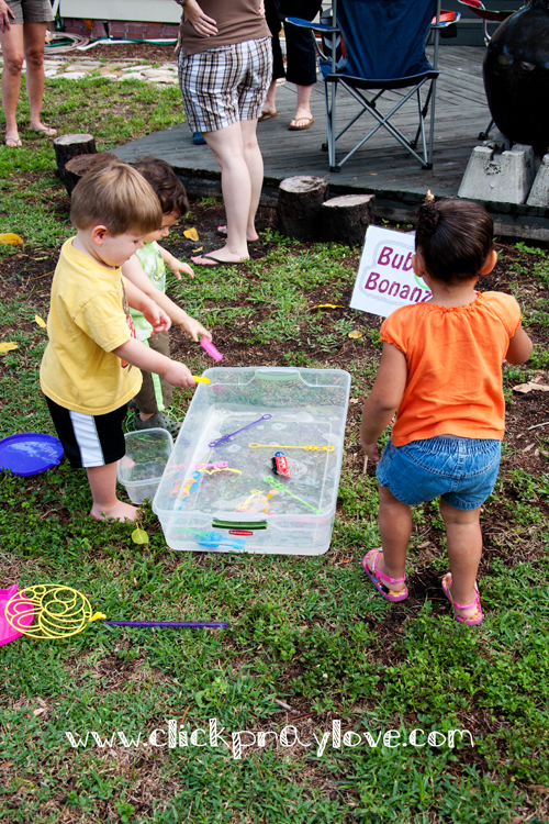 Click. Pray. Love: Outdoor Messy Play Date