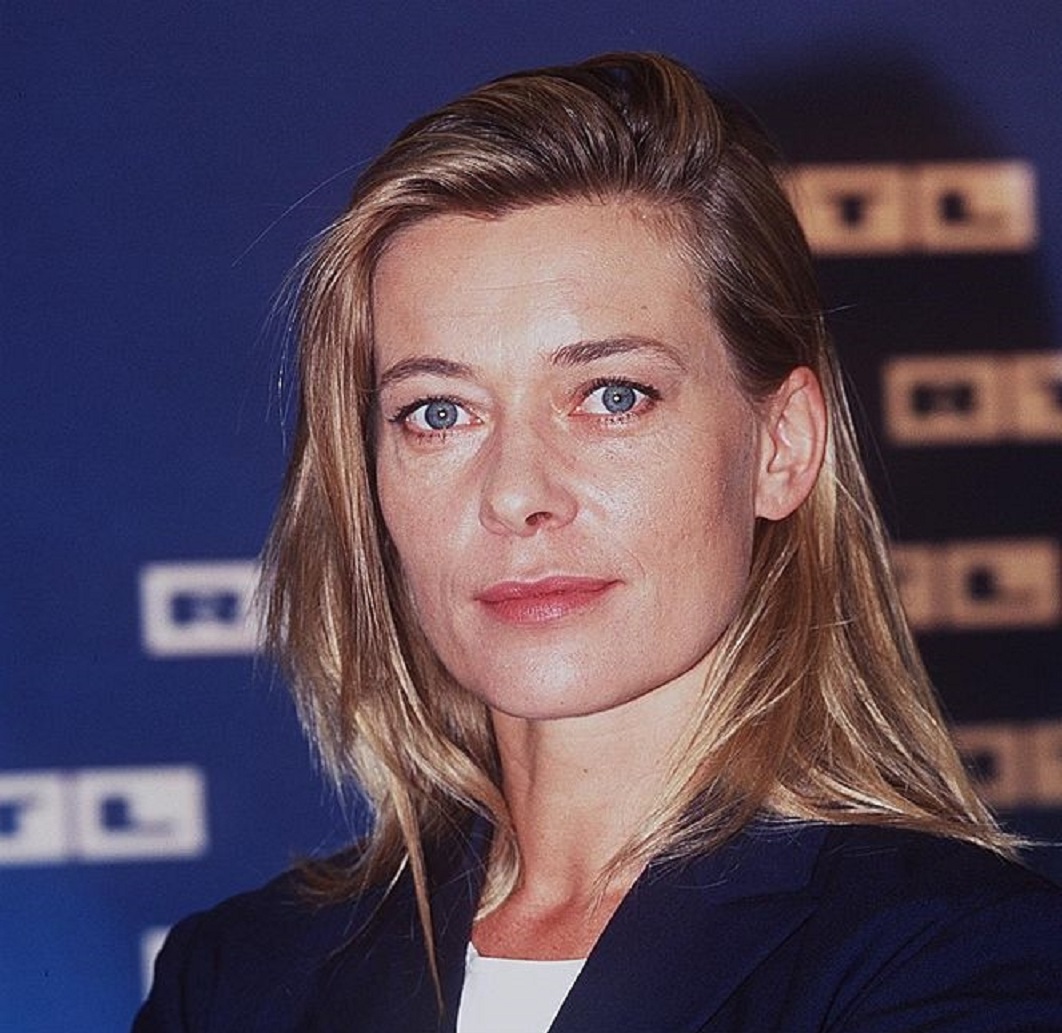 Hollywood Actress Wallpaper: 2015