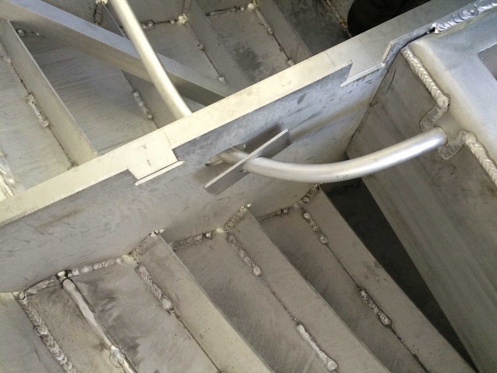 CNC Marine 5m (5.75 Overall) Plate Boat Build: Welding in deck stiffeners