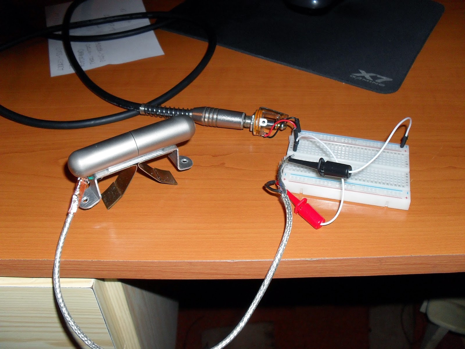 DIY electric guitar projects: Dummy coil for Danelectro