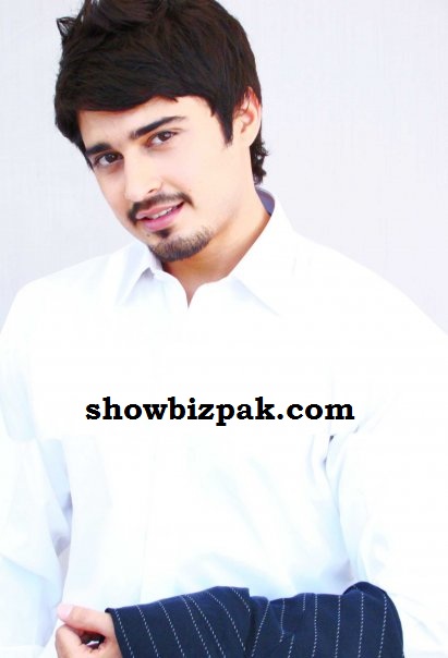 Pakistani Showbiz : Pakistani Actor Babar Khan