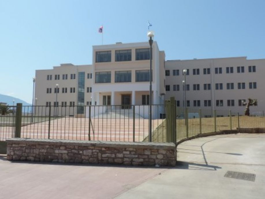 ΞΕΚΙΝΗΣΕ ΜΕΤΑΦΟΡΑ ΥΠΗΡΕΣΙΩΝ ΣΤΟ ΝΕΟ ΔΗΜΑΡΧΕΙΟ - kalamatanews.gr ...