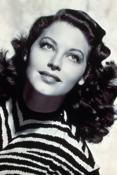 LOVING MY JET LAG...: Timeless beauty