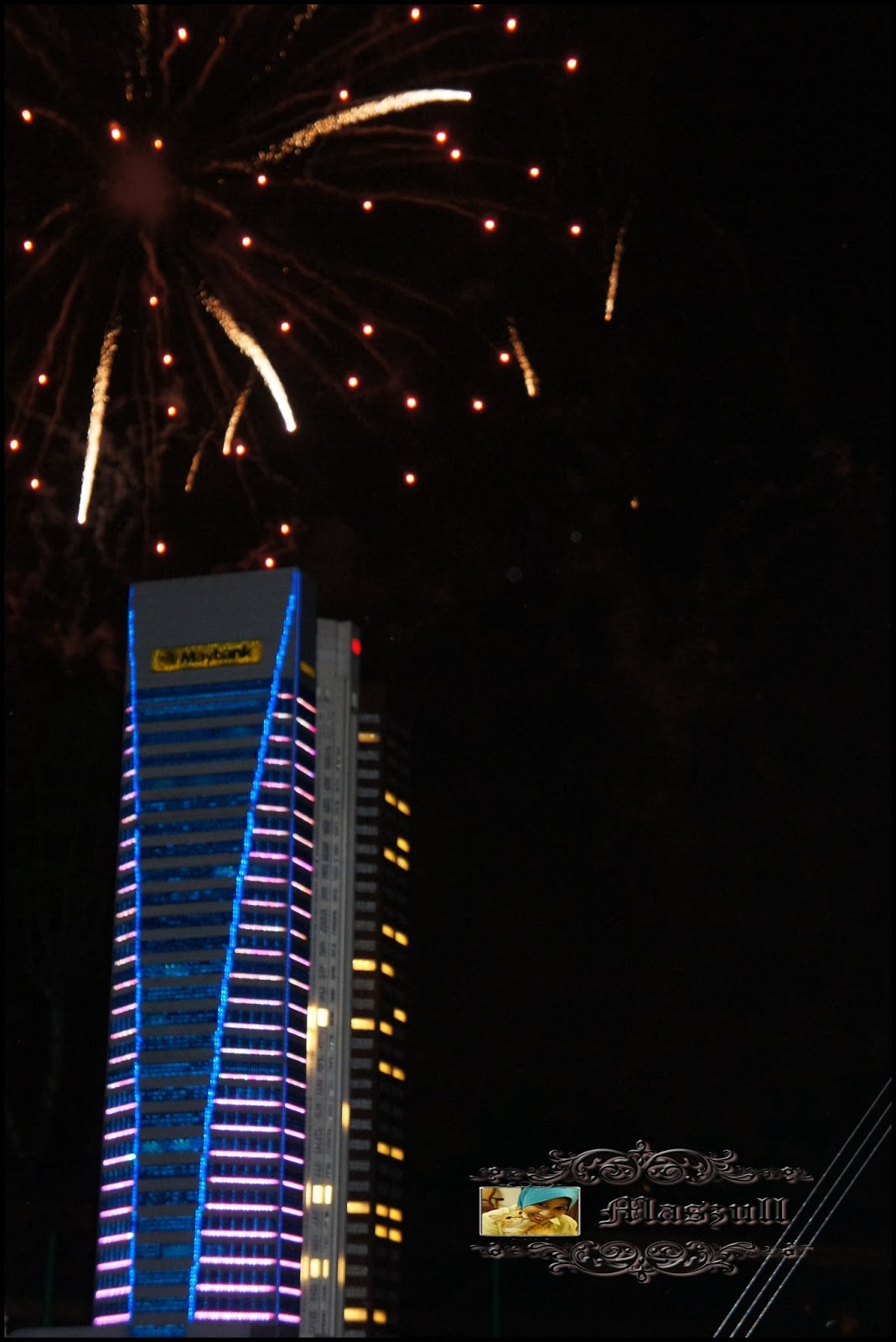 Persembahan Bunga Api Tahun Baru China Di Legoland