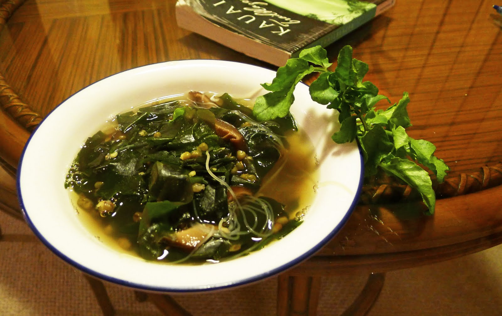 Tropical Lagoon Soup, with Seaweed and Mung Beans Recipe | RecipeStudio