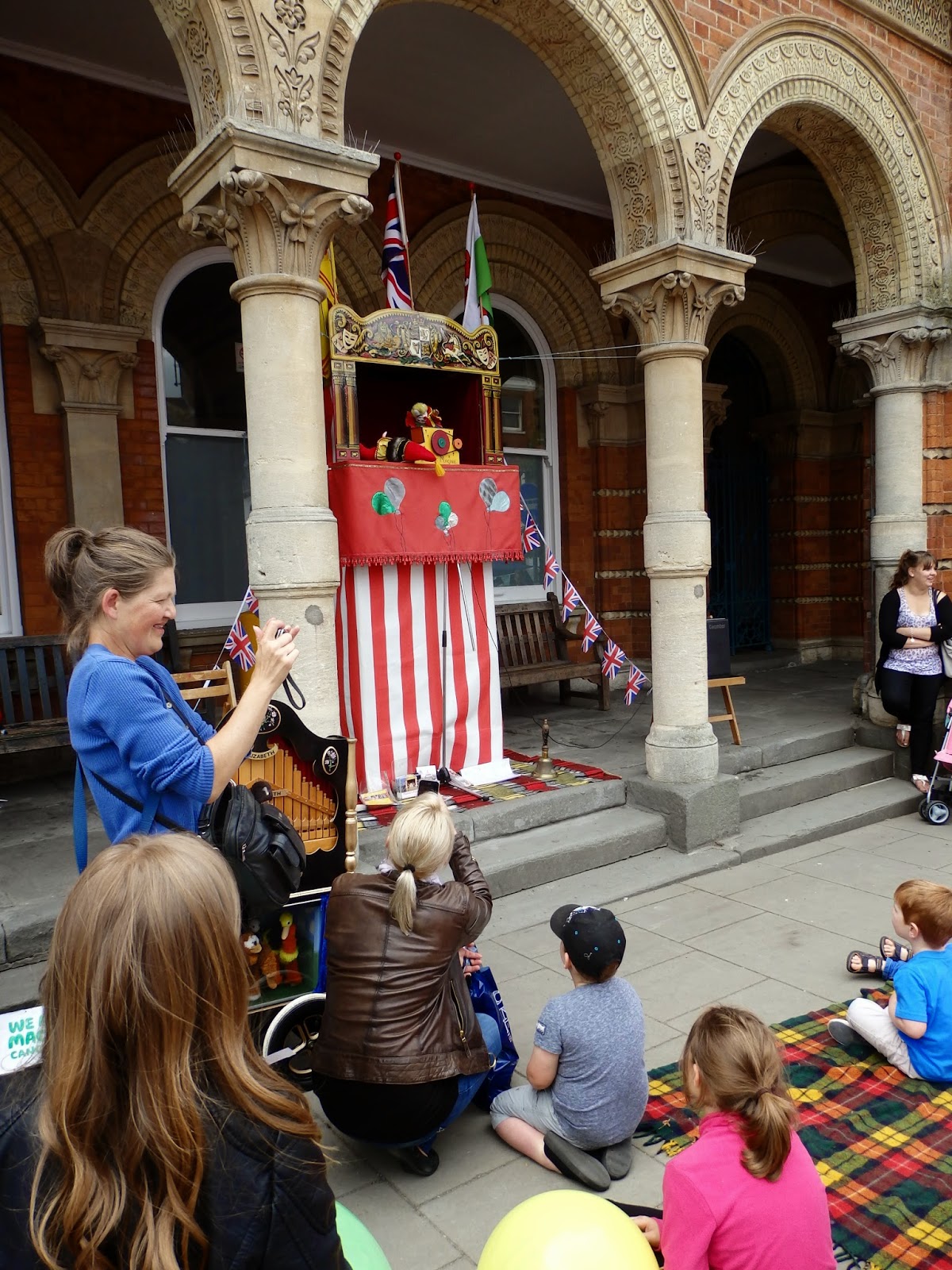 HUNGERFORD ARCADE ANTIQUES & COLLECTABLES: Hungerford Arcade ...