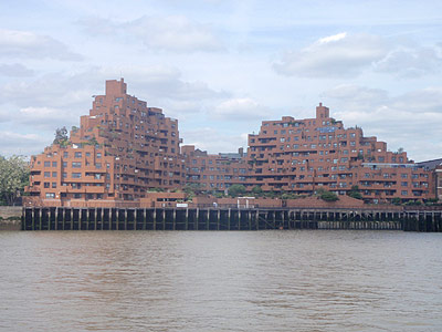 Catarinas resor: London från Themsen