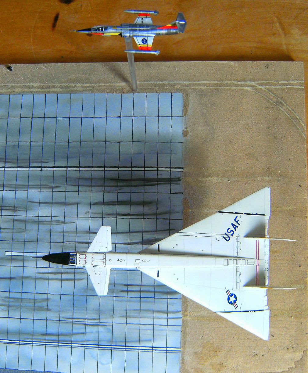 Happyscale-Modellbau: North American XB-70 Valkyrie & Lockheed F-104N ...