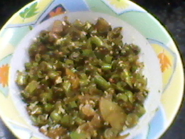 Farasbi Batata bhaji |French beans bhaji |French Beans potato marathi ...