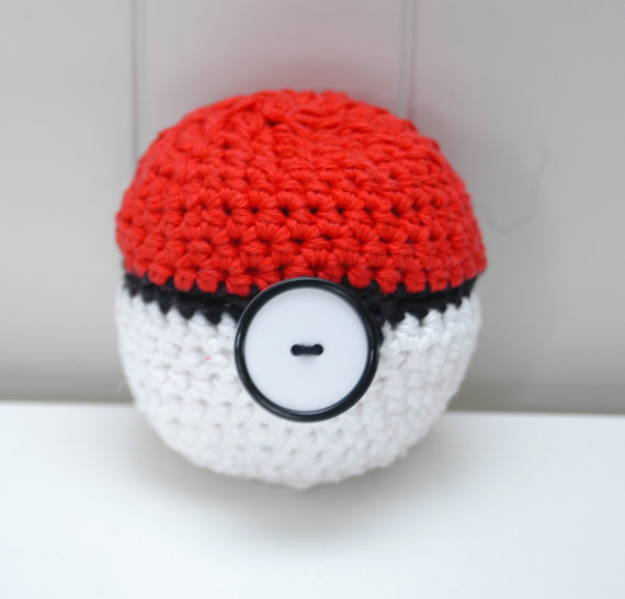 Pokebola tejida a gancho | La Guarida Geek