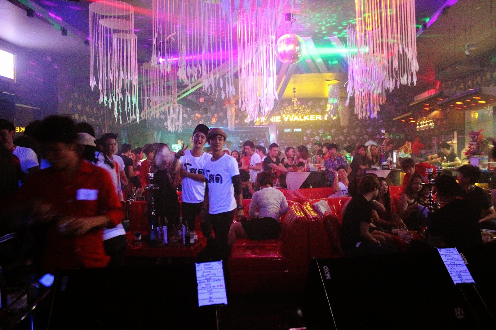 บาร์ผู้ชาย,บาร์โฮส,บาร์โฮส สุขุมวิท,บาร์โฮส รัชดา