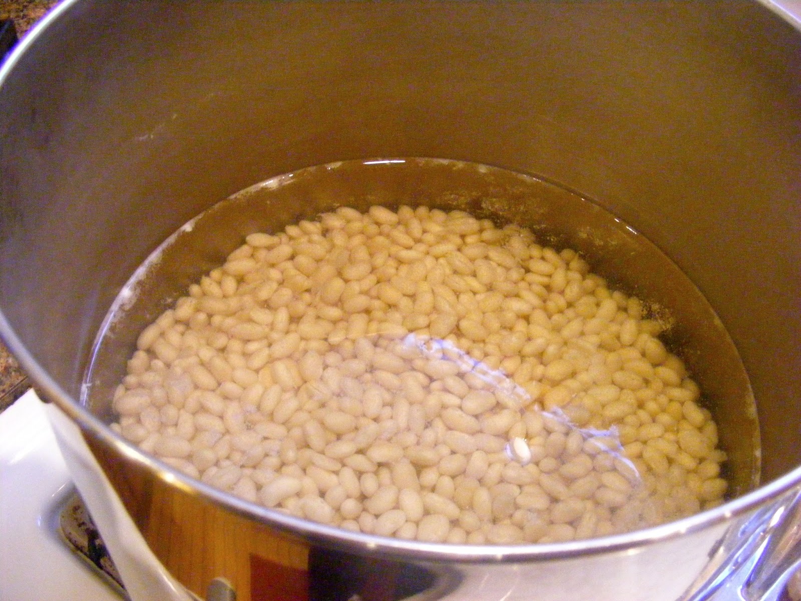 In the Kitchen with Mimi: Senate Bean Soup with Buttermilk Cornbread