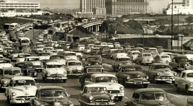Pictures Show What Traffic Jams Looked Like in the Past ~ Vintage Everyday
