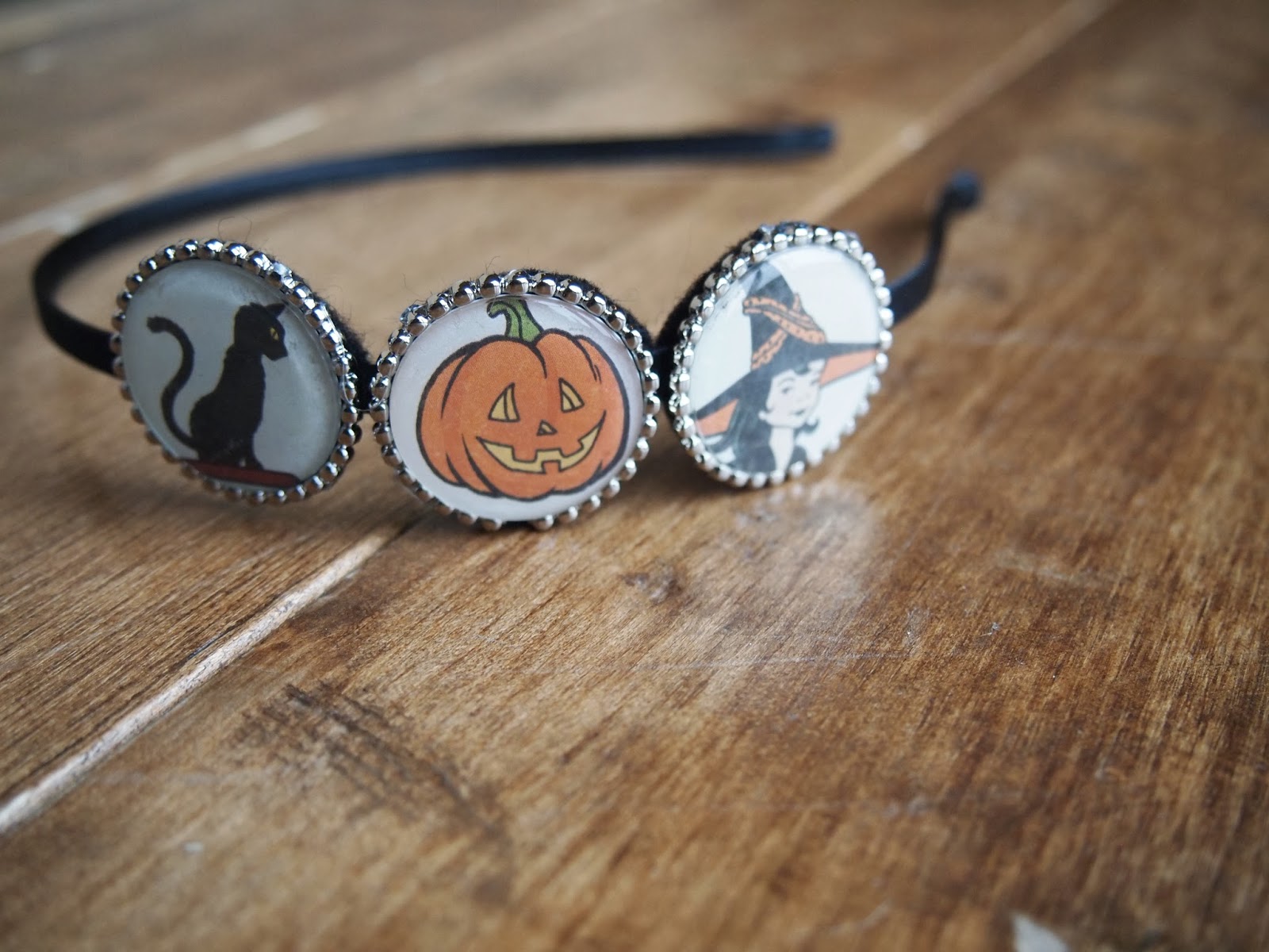 scraps of paper: a simple little Halloween headband