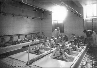 bild text och lite annat: Inskrivning på Rambergsskolan på Hisingen i ...