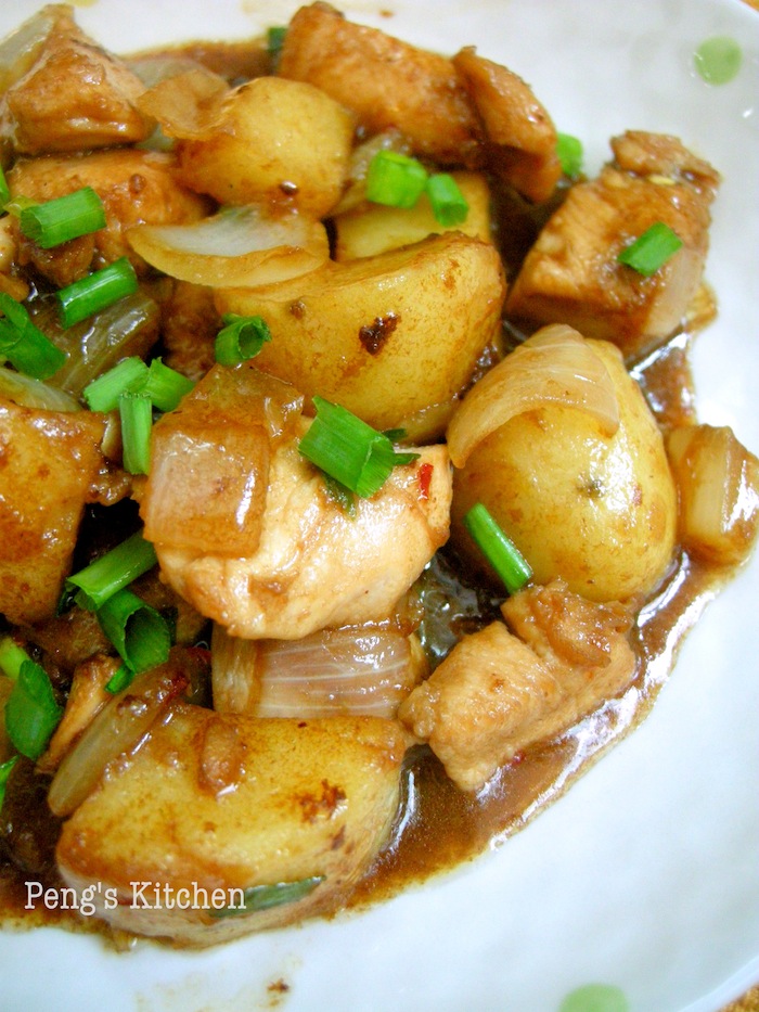 Peng's Kitchen: Bovril Chicken with Potatoes