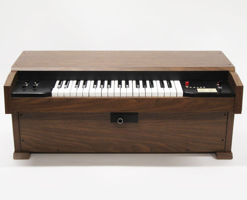 MATRIXSYNTH: Chamberlin M-1 keyboard