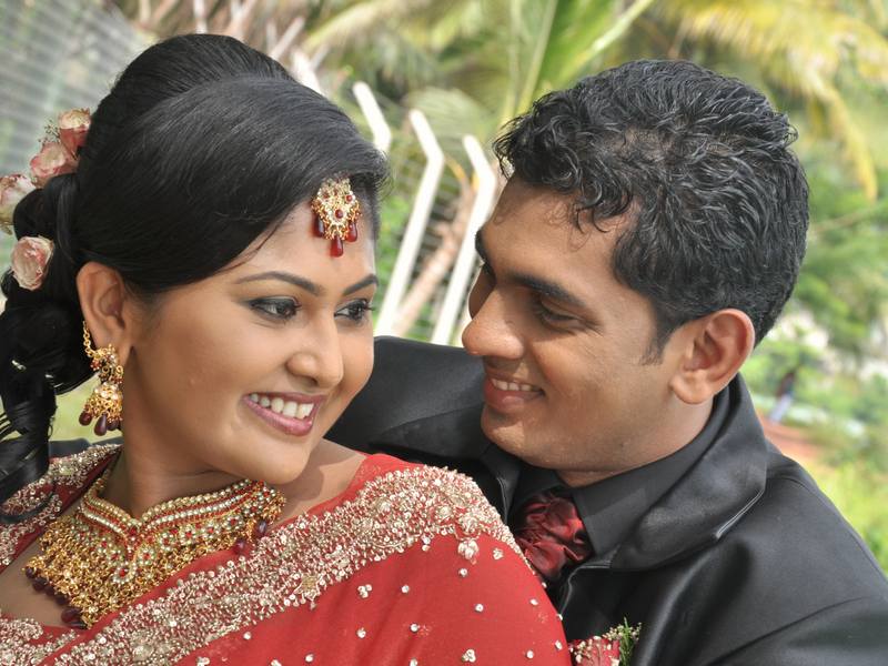 Gossip lanka - Srilankan Model: sampath kumaratunga Wedding image ...