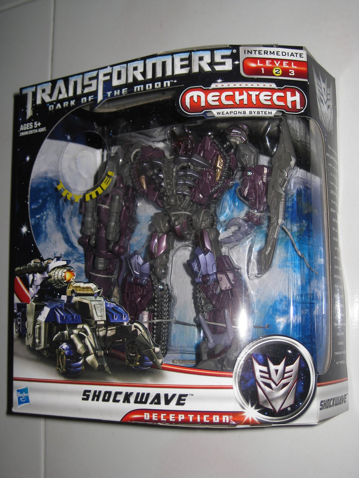 deSMOnd Collection: Hasbro Deluxe Class DOTM "Shockwave"