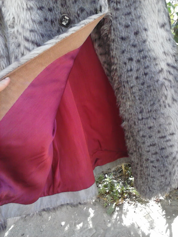 hainute online for all: ~~~~VANDUTA~~~~40 lei Pret mic Haina de blana ...