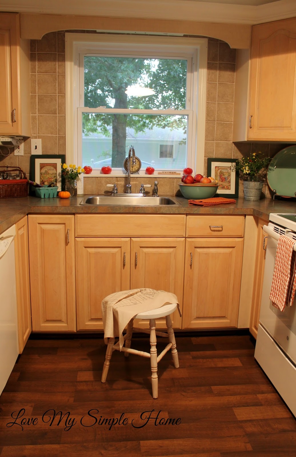 Fall 2015 Home Tour Blog Hop | love my simple home