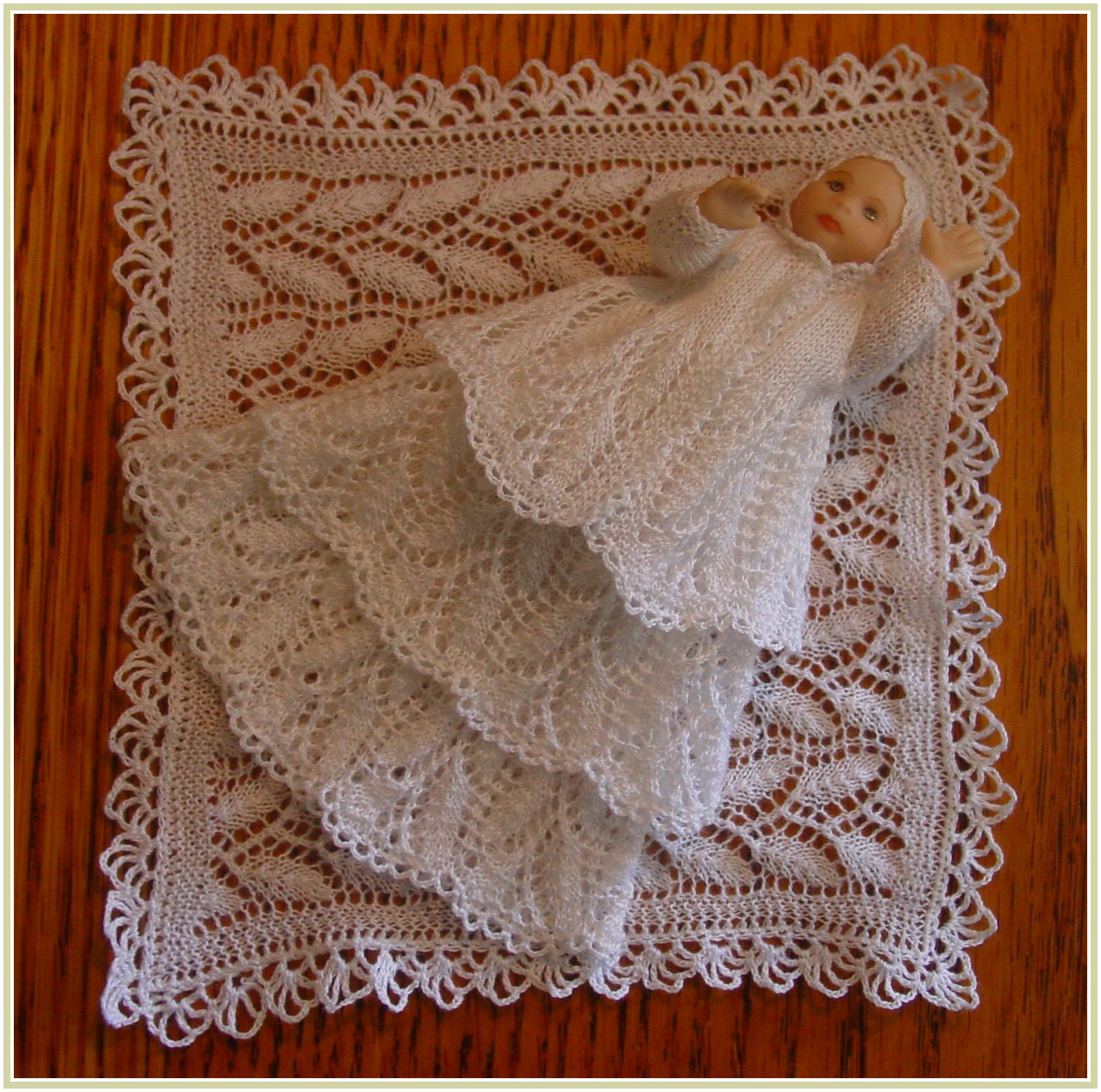 Chrystal's Designs: Miniature Knitting Patterns 3" Sean