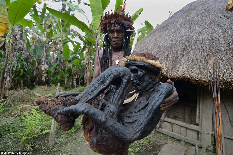 A Pride of A Tribe : Hidden mountain tribe in West Papua mummified ...