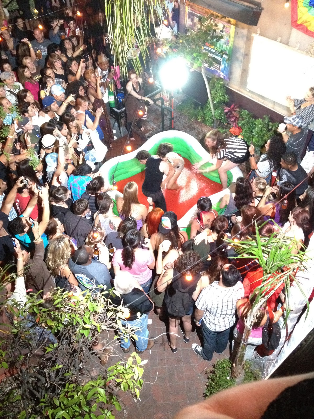 Iris-Size Me: Jello Wrestling