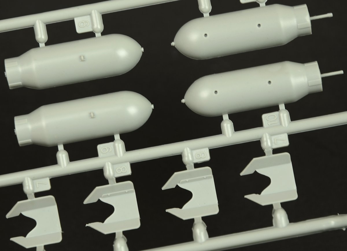 サムライモデルズ : 男前キット列伝！全長22メートルの戦爆B-17を・・・あのHKMが怒涛の1/ スケール！！キットで間もなくリリース！