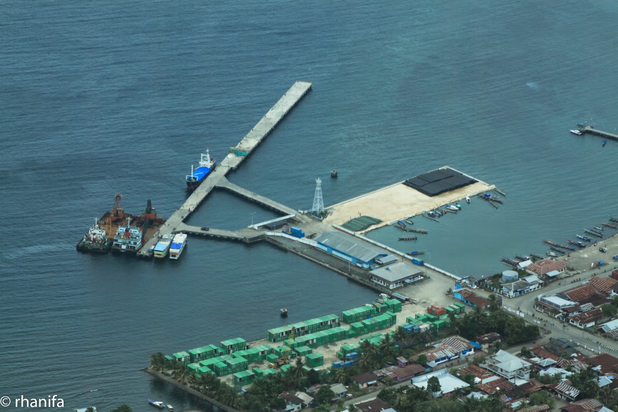 The Journey into Papua: Kota Serui; Di Lihat dari atas..