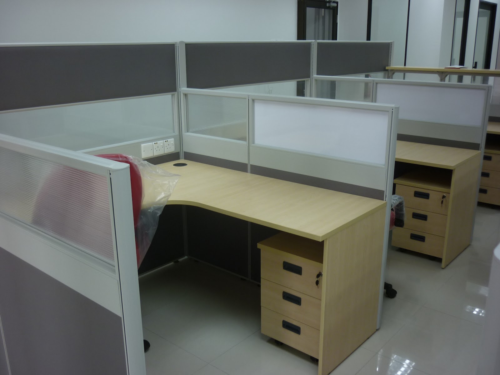 Fizone Office System: Workstation/Partitions System