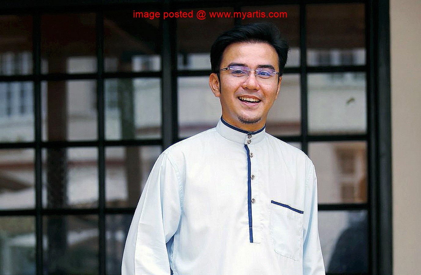 MYARTIS.COM | MYARTIS | MY | ARTIS: LAGU UNIC - FITRI HARIS TETAP ...