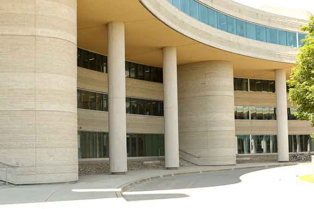East Gwillimbury CameraGirl: York Region Administrative Centre